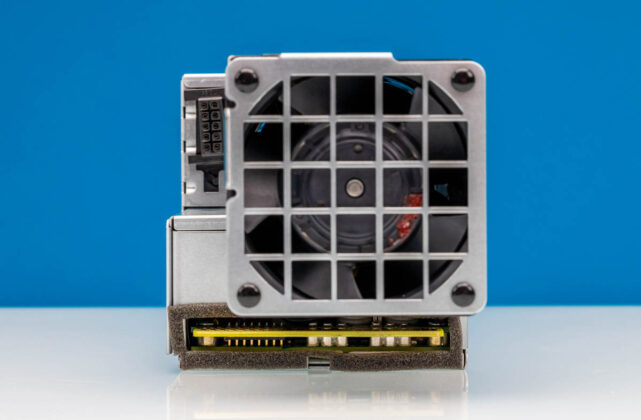 MiTAC Intel Denali Pass High-End Liquid Cooled 2U 4-Node Review - Page ...