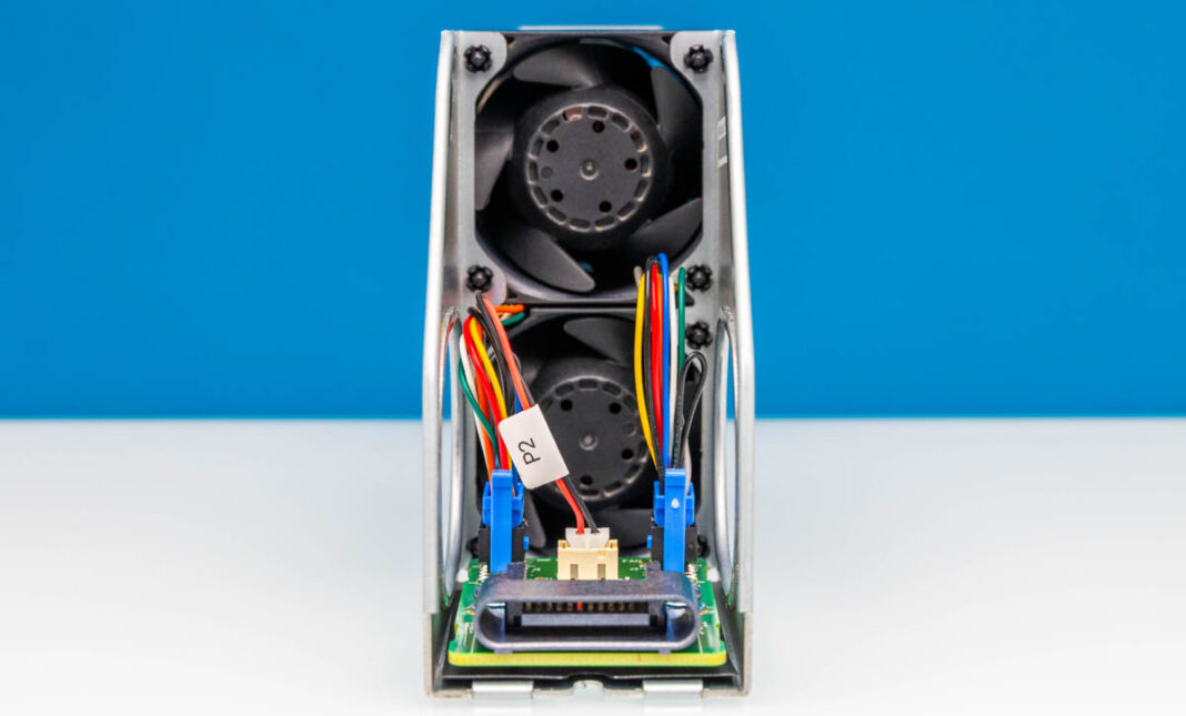 MiTAC Intel Denali Pass High-End Liquid Cooled 2U 4-Node Review - Page ...