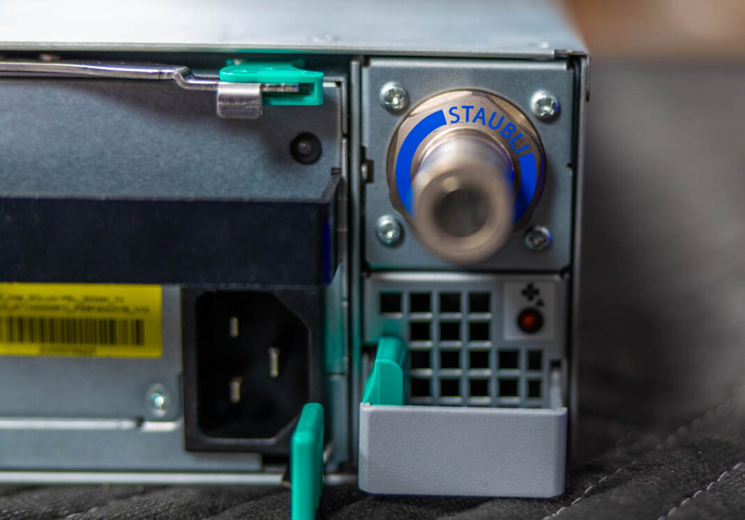 MiTAC Intel Denali Pass High-End Liquid Cooled 2U 4-Node Review - Page ...