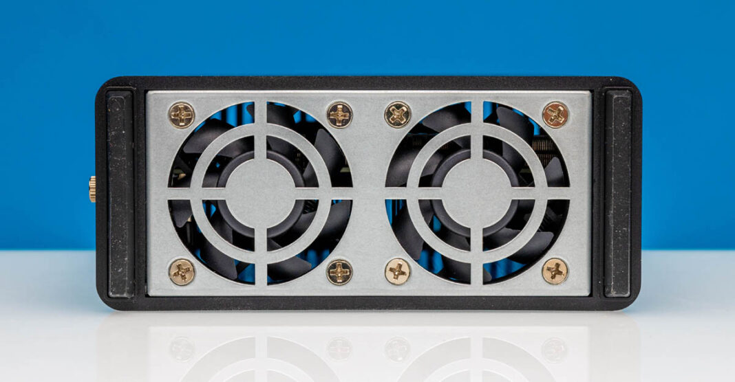 TerraMaster F8-SSD Plus NAS a 10GbE 8x M.2 SSD NAS - ServeTheHome