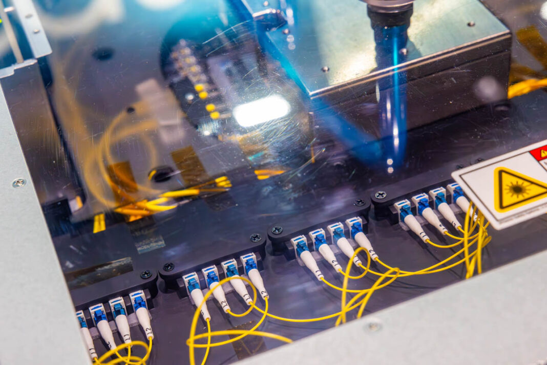 Micas Networks Broadcom Tomahawk 5 CPO Switch Shown - ServeTheHome