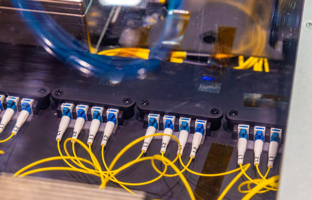 Micas Networks Broadcom Tomahawk 5 CPO Switch Shown - ServeTheHome