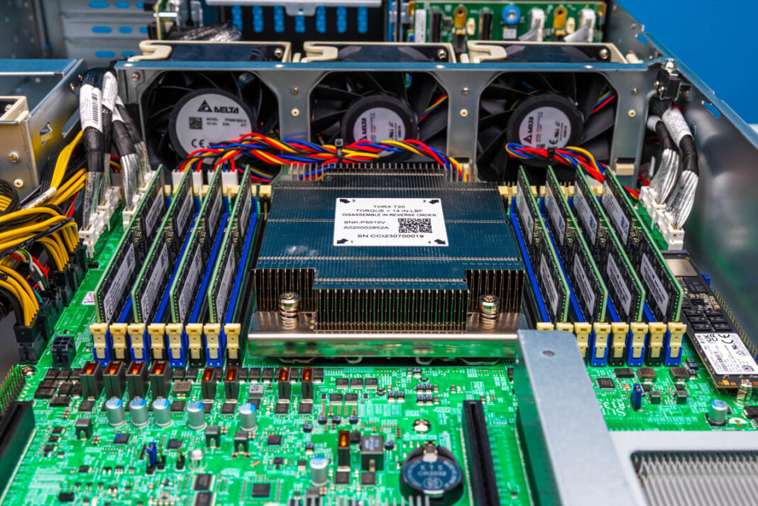 Supermicro MegaDC ARS-211M-NR Review An Ampere AmpereOne Arm Server is ...