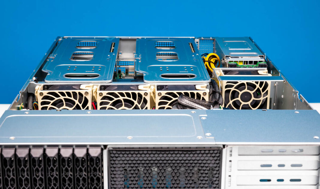 Supermicro MegaDC ARS-211M-NR Review An Ampere AmpereOne Arm Server is ...