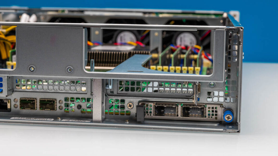 Supermicro MegaDC ARS-211M-NR Review An Ampere AmpereOne Arm Server is ...