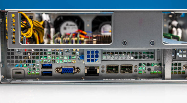 Supermicro MegaDC ARS-211M-NR Review An Ampere AmpereOne Arm Server is ...