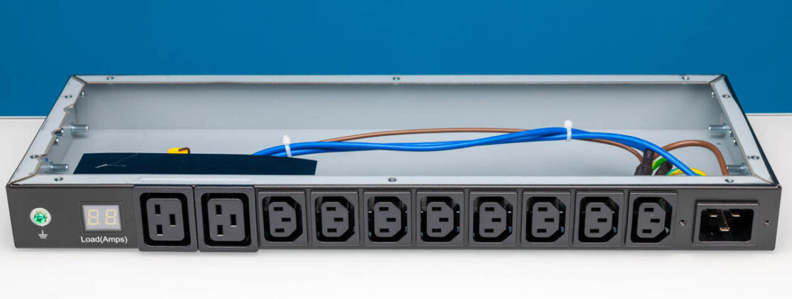 Tripp Lite PDUMH20HV Review A C20 and L6-20P 1U Metered PDU