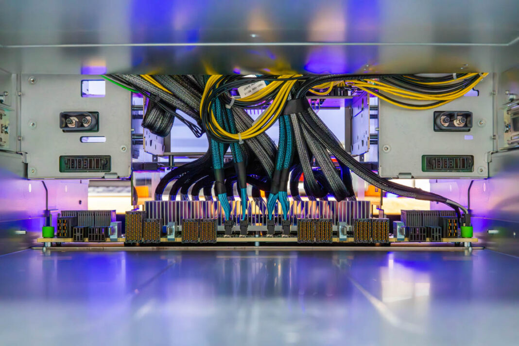 ASRock Rack 6U8X-EGS2 H200 NVIDIA HGX H200 AI Server Review