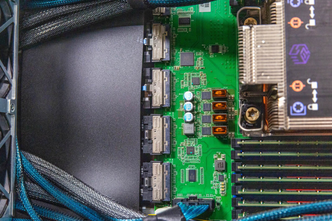 ASRock Rack 6U8X-EGS2 H200 NVIDIA HGX H200 AI Server Review