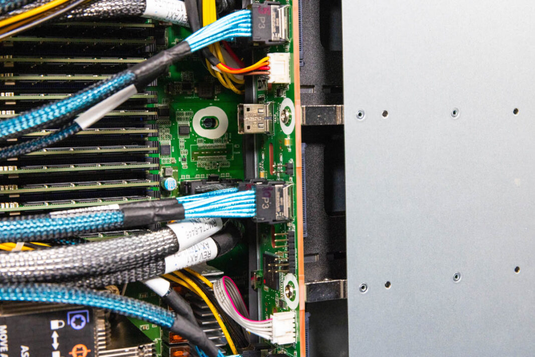 ASRock Rack 6U8X-EGS2 H200 NVIDIA HGX H200 AI Server Review