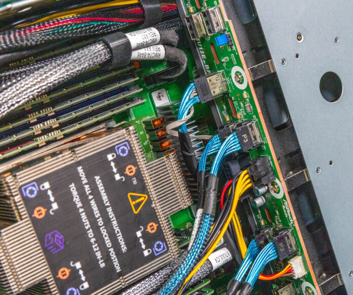 ASRock Rack 6U8X-EGS2 H200 NVIDIA HGX H200 AI Server Review