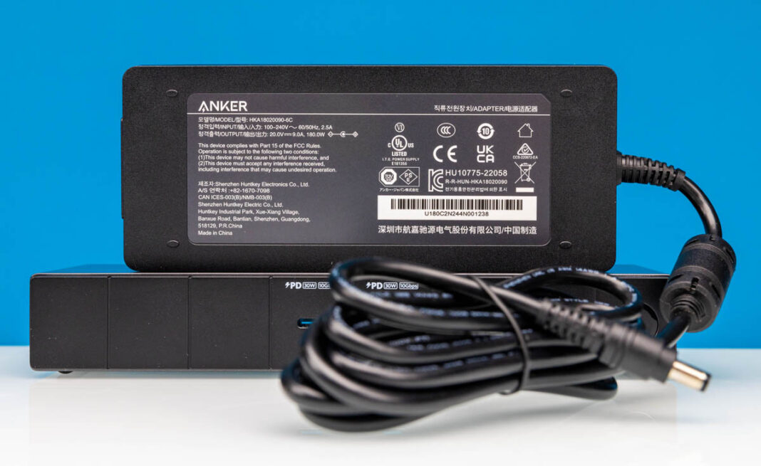 Anker 778 Thunderbolt 4 Dock Mini-Review - ServeTheHome