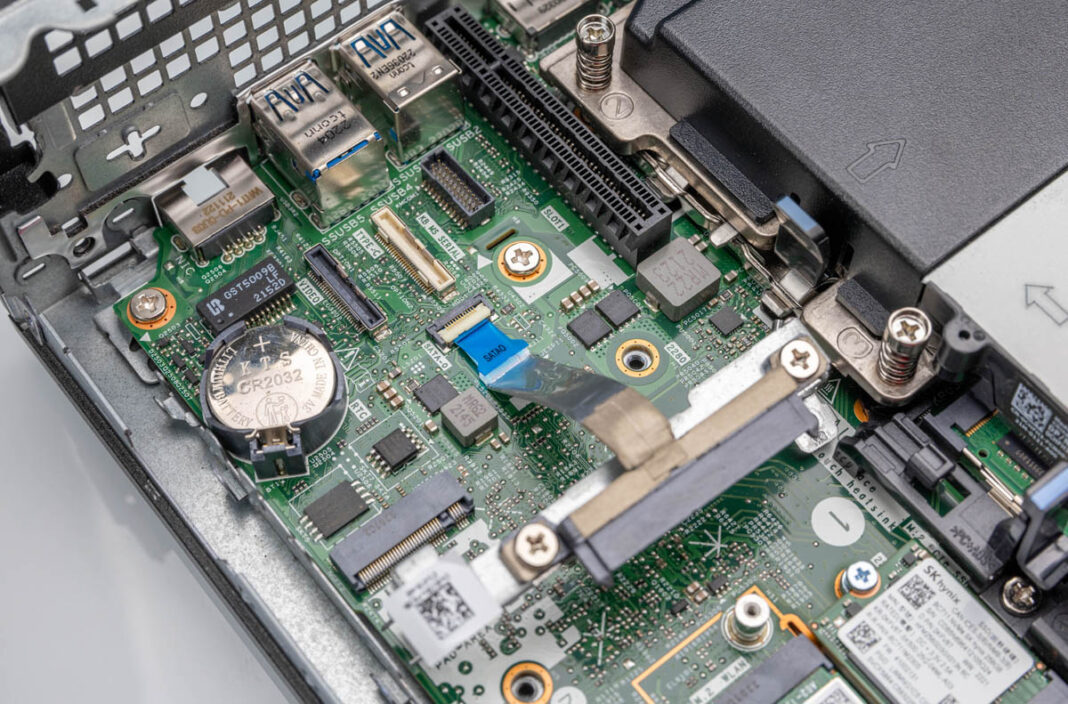 The Dell Precision 3260 Compact PCIe Riser and SATA - ServeTheHome