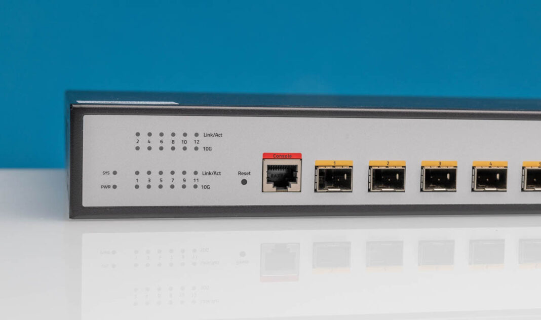 Sodola SL-SWTG3C12F 12-Port 10G Managed Switch Review - ServeTheHome