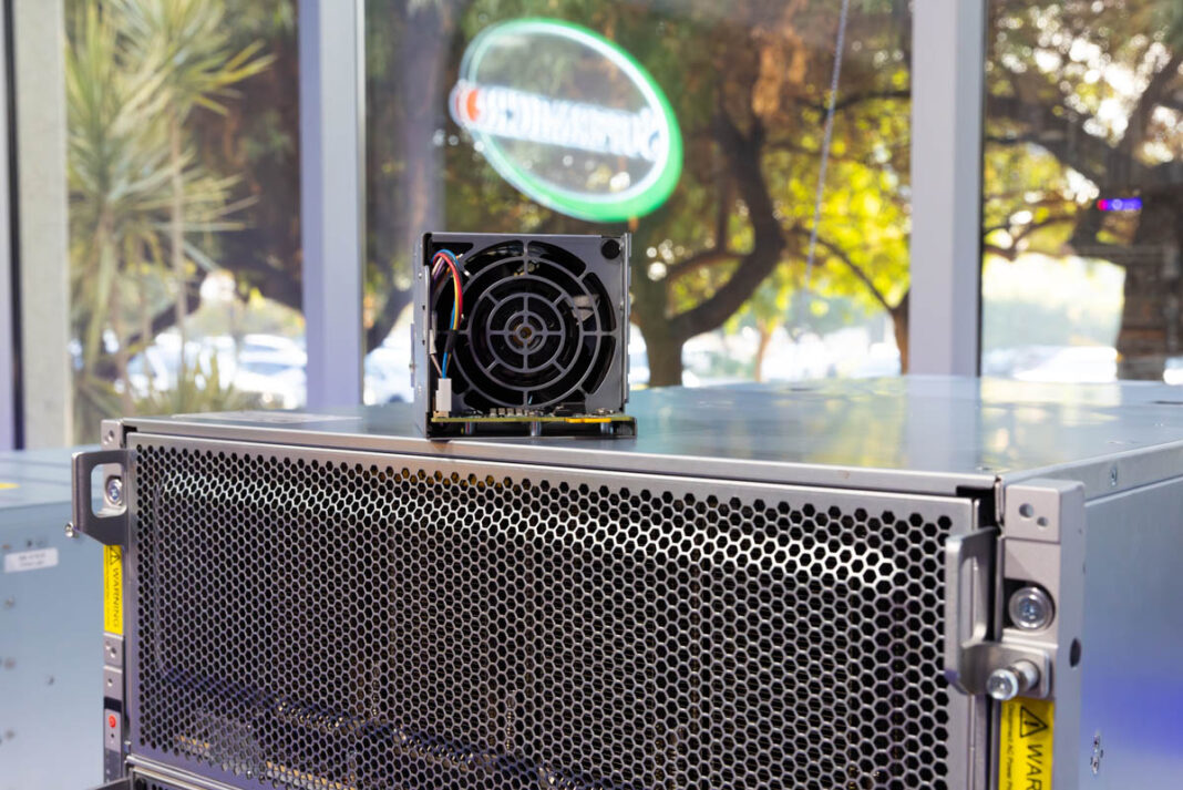 Supermicro SYS-821GE-TNHR 8x NVIDIA H200 GPU Air Cooled AI Server ...