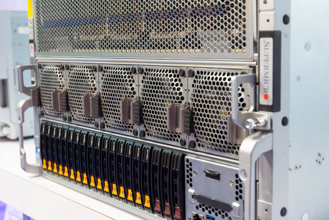 Supermicro SYS-821GE-TNHR 8x NVIDIA H200 GPU Air Cooled AI Server ...