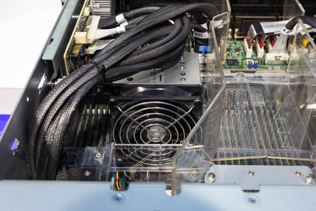 Supermicro SYS-821GE-TNHR 8x NVIDIA H200 GPU Air Cooled AI Server ...