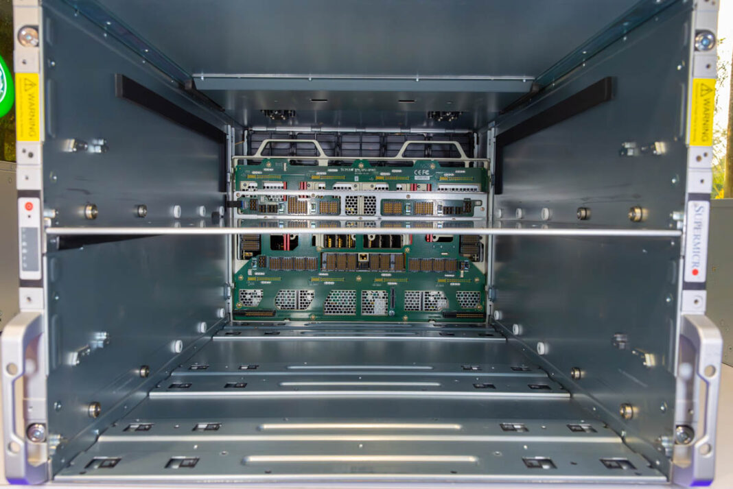 Supermicro SYS-821GE-TNHR 8x NVIDIA H200 GPU Air Cooled AI Server ...