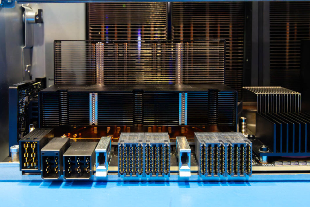 Supermicro SYS-821GE-TNHR 8x NVIDIA H200 GPU Air Cooled AI Server ...