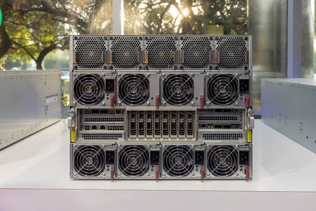 Supermicro SYS-821GE-TNHR 8x NVIDIA H200 GPU Air Cooled AI Server ...