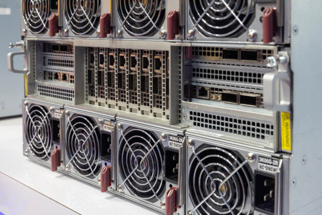 Supermicro SYS-821GE-TNHR 8x NVIDIA H200 GPU Air Cooled AI Server ...