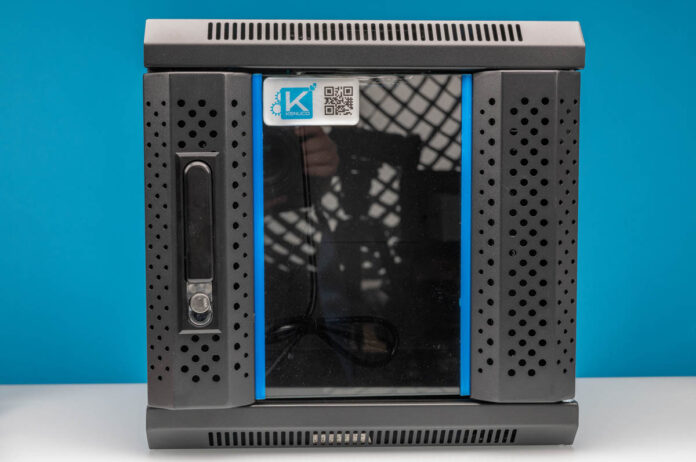 Kenuco SOHO Mini 10in Rack Review - ServeTheHome