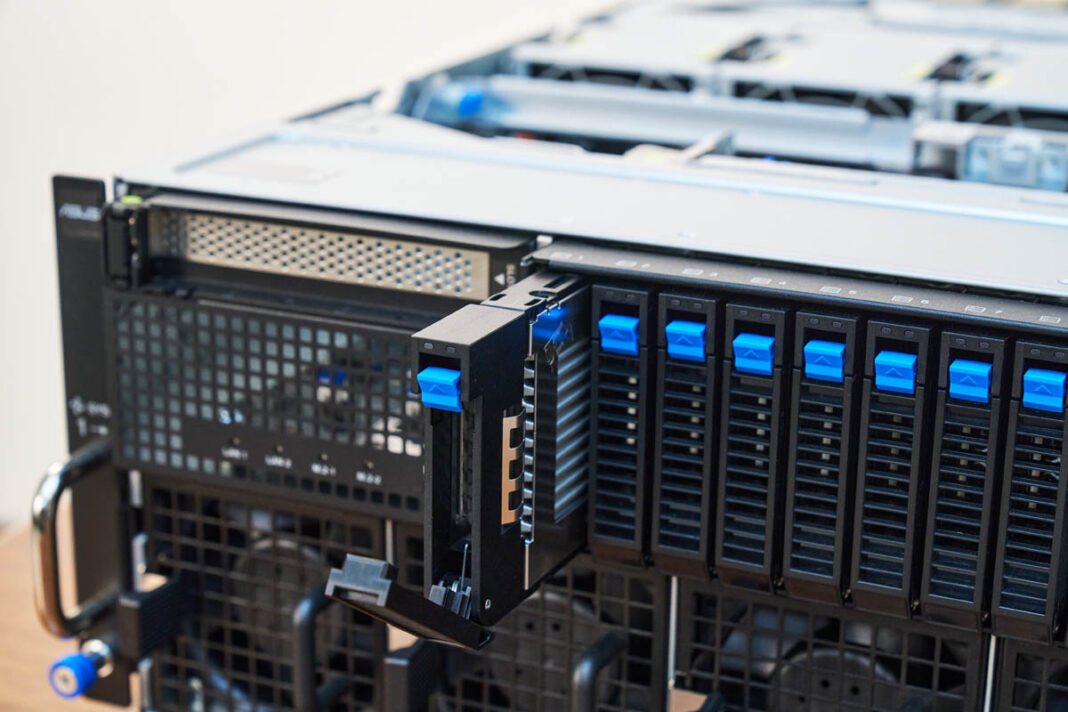 ASUS ESC8000A-E13P Review an 8x PCIe GPU Server - ServeTheHome