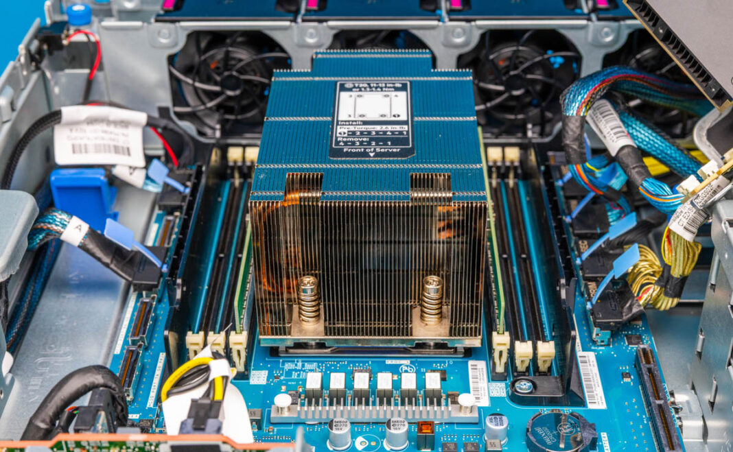 HPE ProLiant DL145 Gen11 Review An AMD EPYC 8004 Edge Server - Page 2 of 4