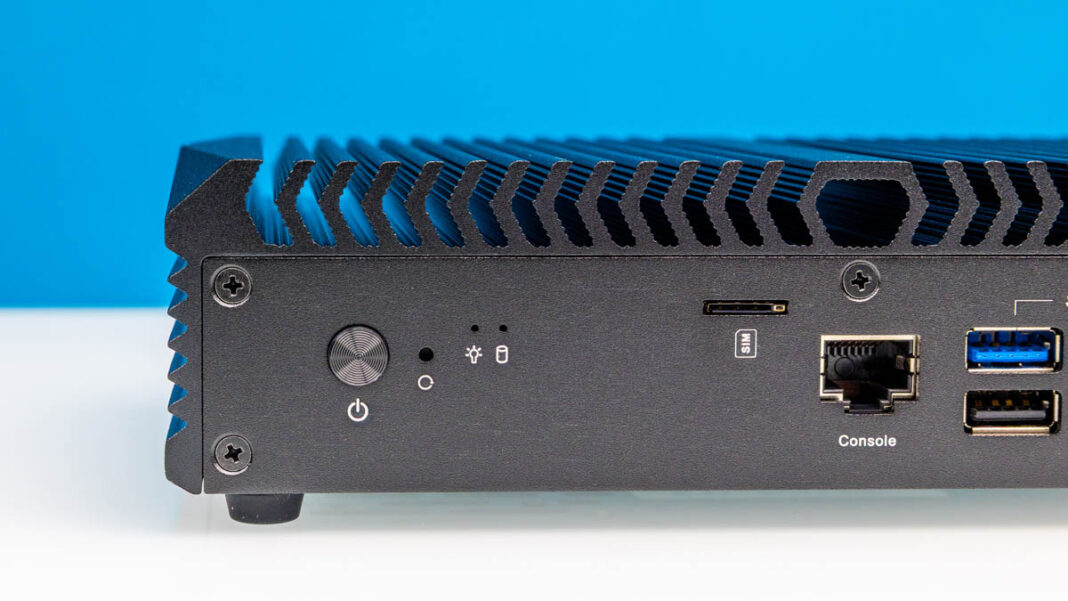 Qotom 10Gbase-T Mini PC with Intel N355 Review - ServeTheHome