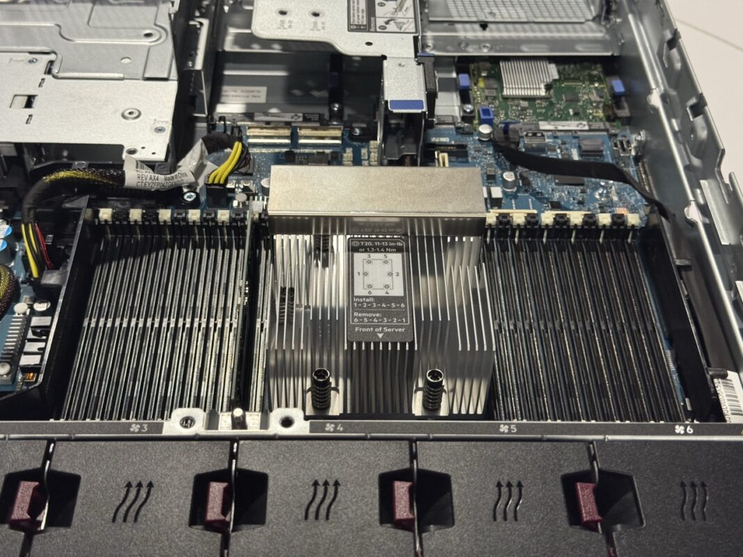 OCP DC-MHS Demo at HPE Discover 2025 - ServeTheHome