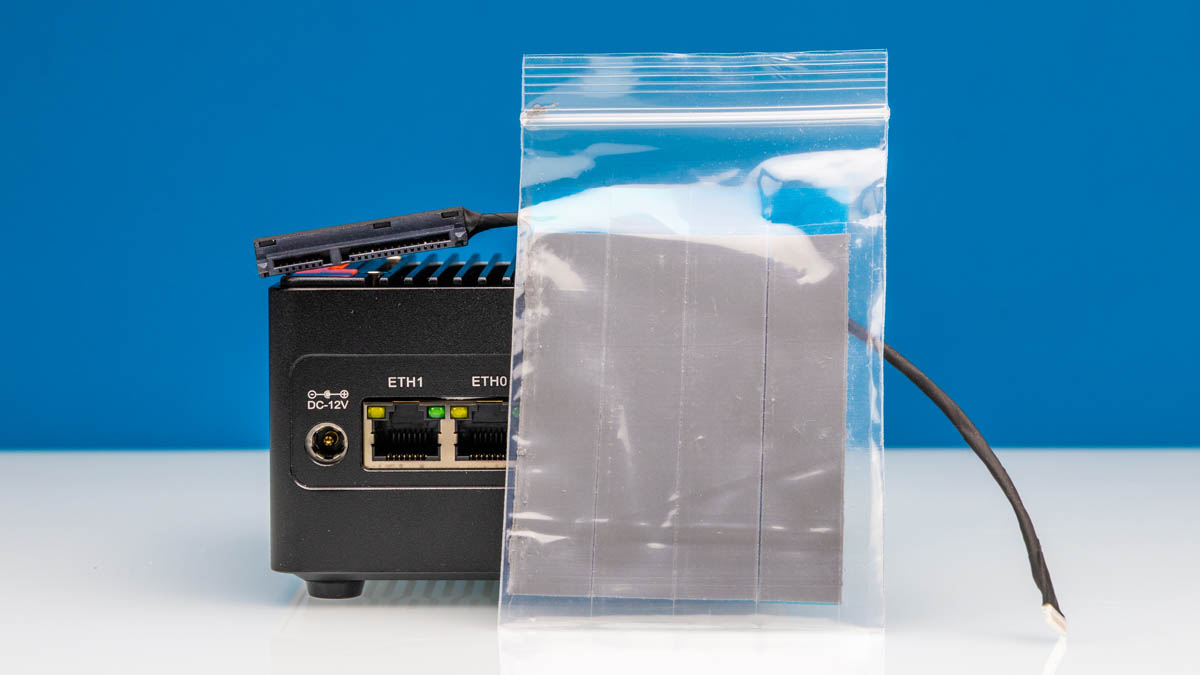 CWWK Pocket Nas Pocket PC Black Cooling 1 - ServeTheHome