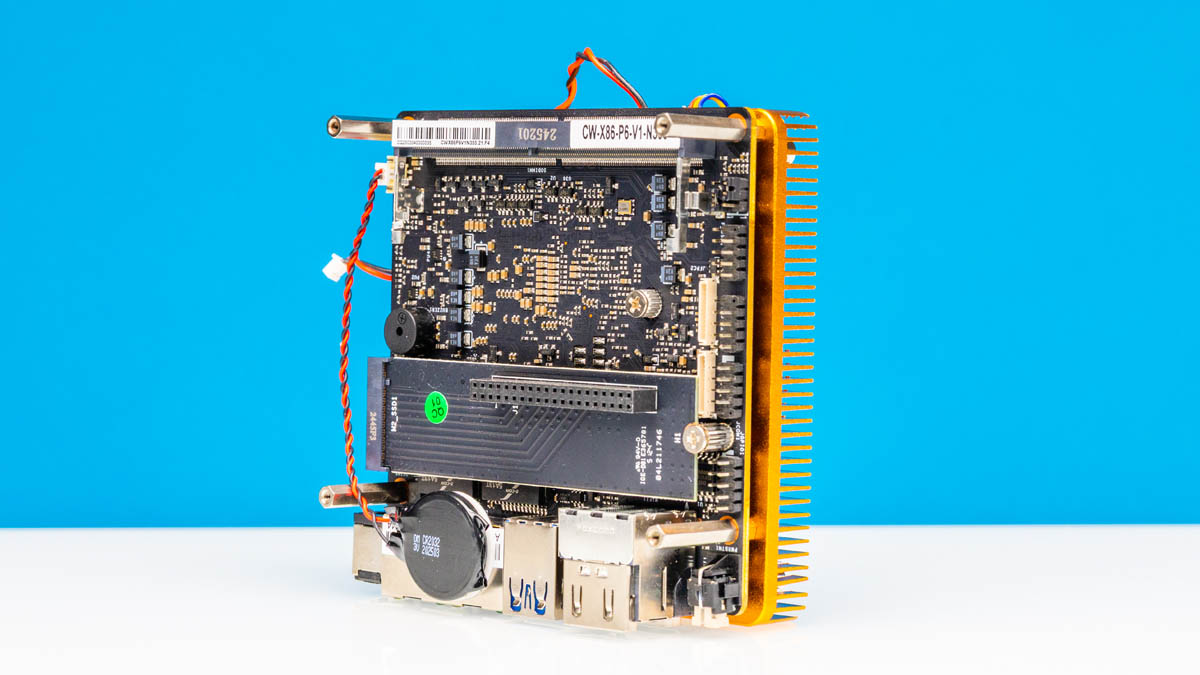 CWWK Pocket Nas Pocket PC Green Inside 7 - ServeTheHome