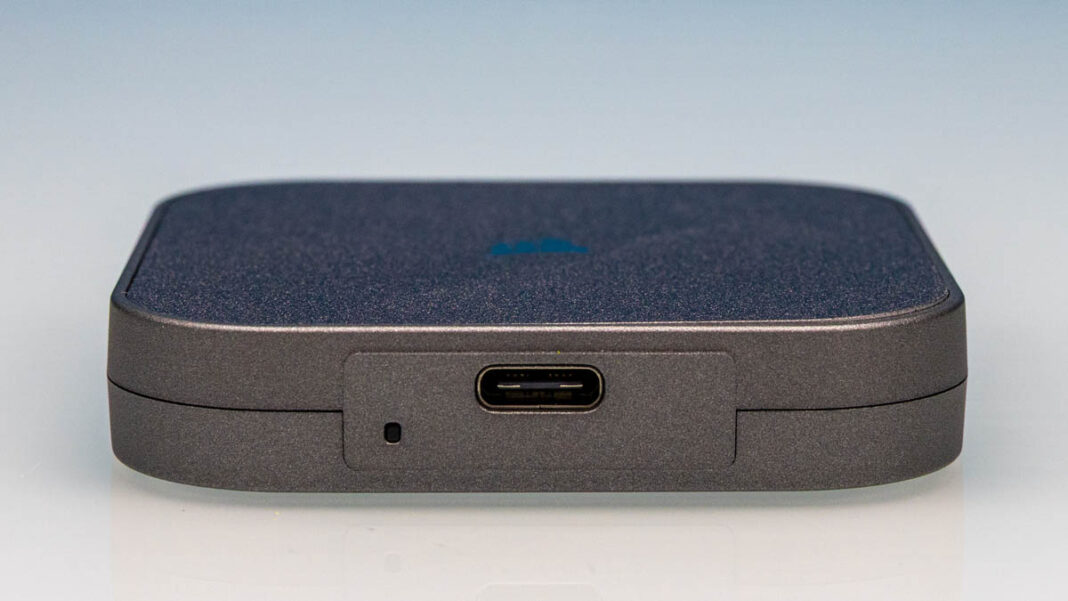 Corsair EX400U 4TB USB4 Portable SSD Review - ServeTheHome