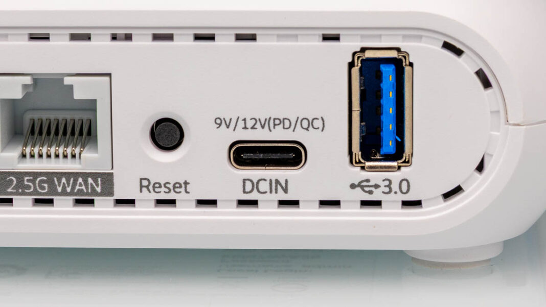 ASUS RT-BE58 Go Portable WiFi 7 Router Review - ServeTheHome