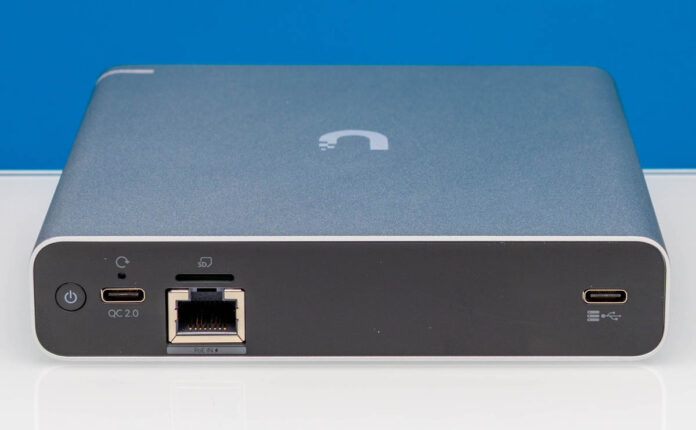 Ubiquiti CloudKey Gen2 Plus UCK-G2-SSD Quick Look - ServeTheHome
