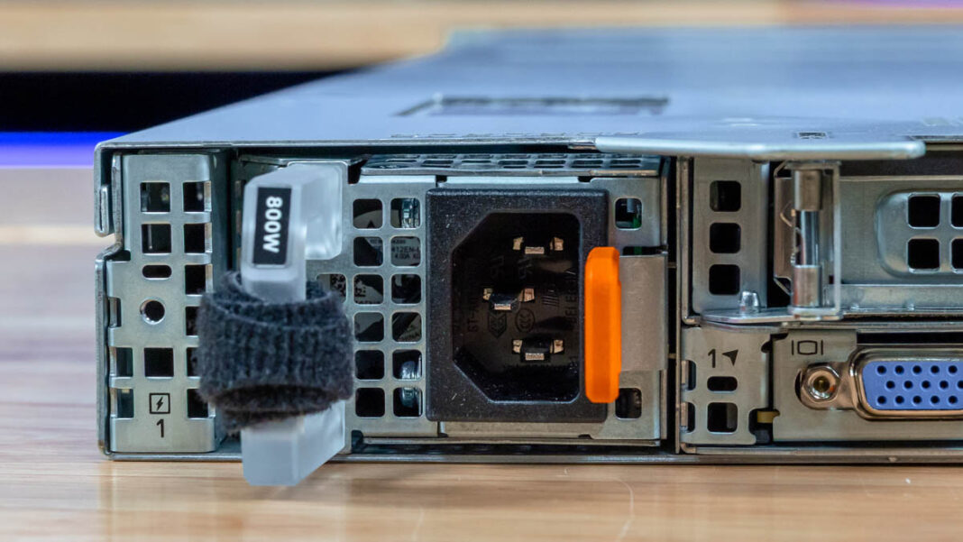 Dell PowerEdge R670 Review A 1U Intel Xeon 6 Speedster - ServeTheHome