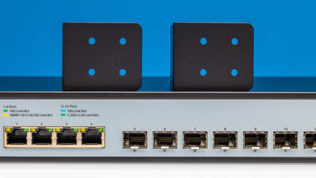 Sodola SL-SWTGW2C48NS 12-port Combo 10GbE Switch Review - ServeTheHome