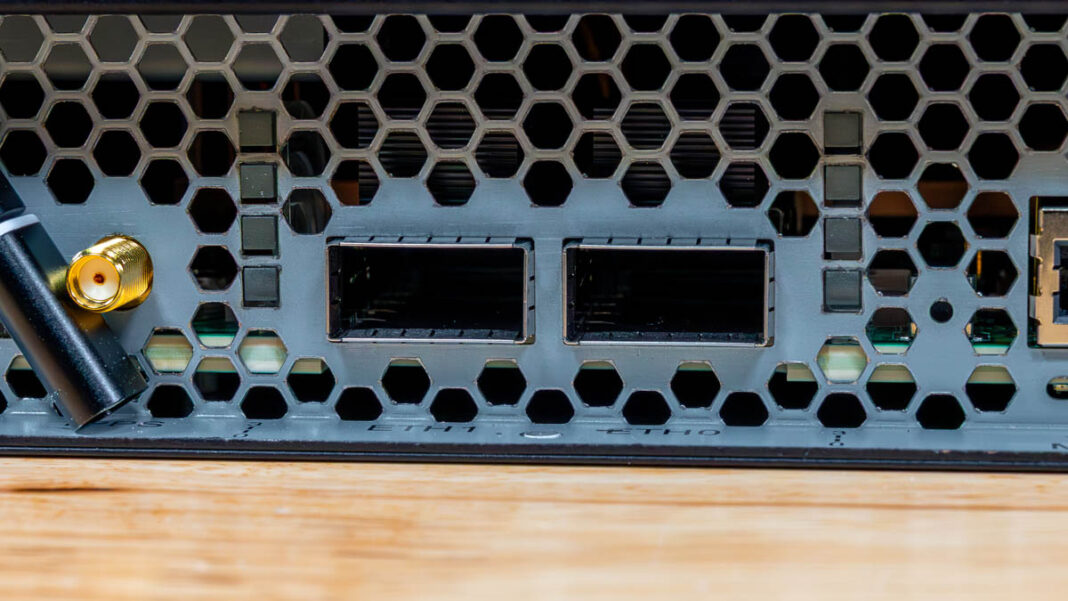 This is the Xsight Labs E1 DPU A 64-core Arm Neoverse N2 800G DPU ...