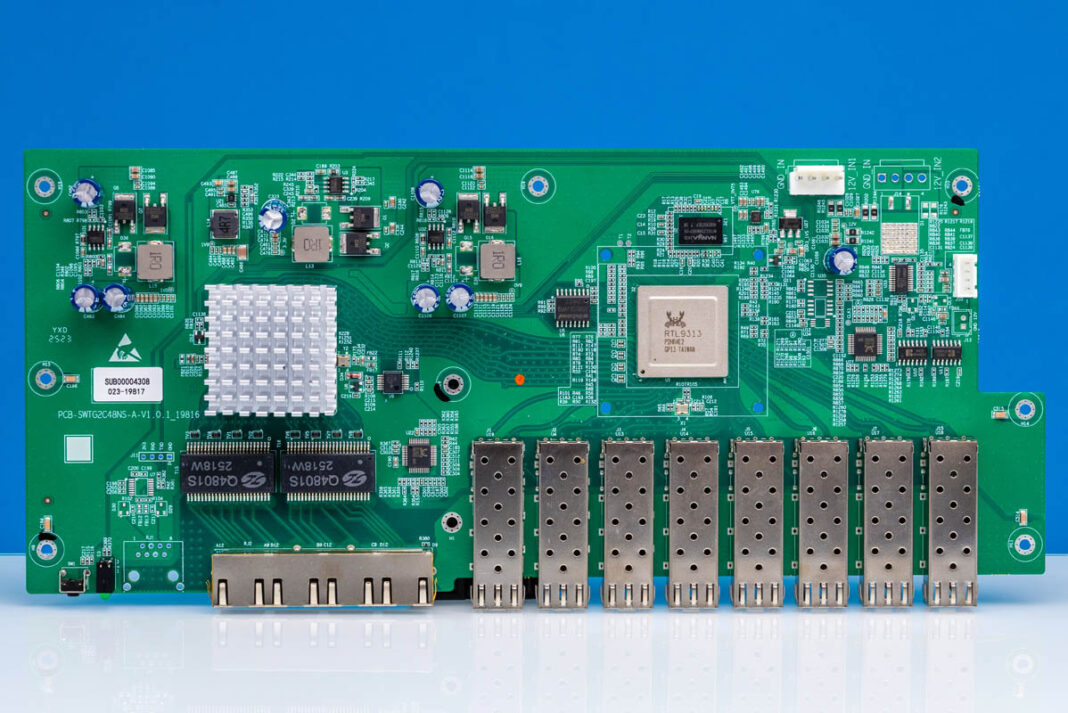 Sodola SL-SWTGW2C48NS 12-port Combo 10GbE Switch Review - ServeTheHome